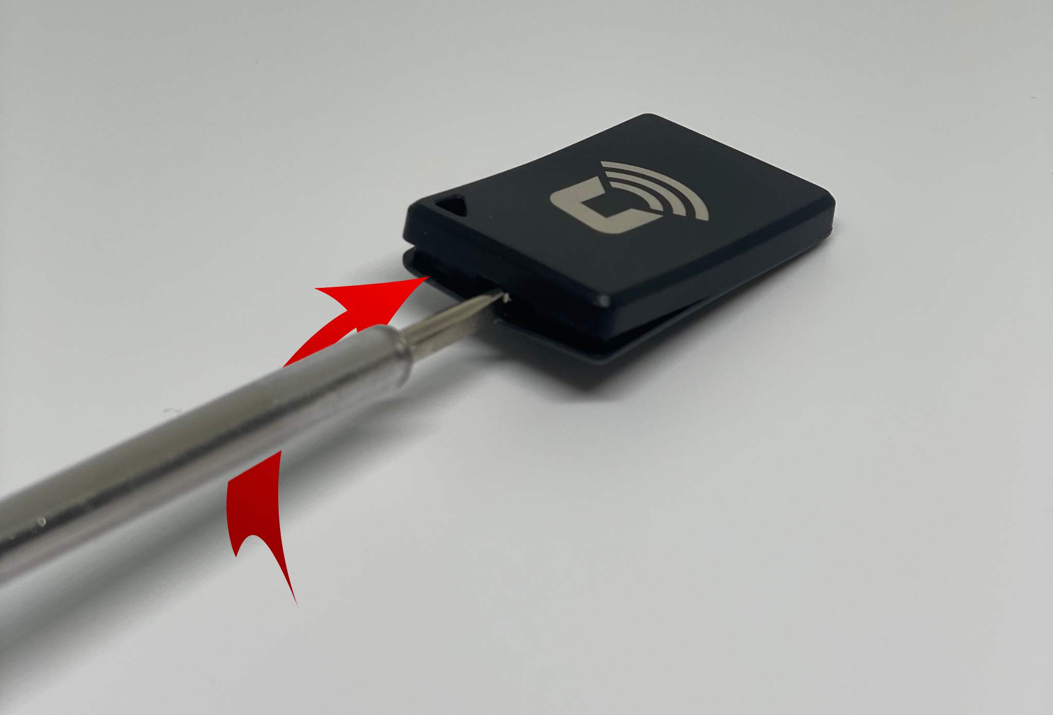 How to Replace the Battery in the CarLock Tag 2.0 (black card) - CarLock